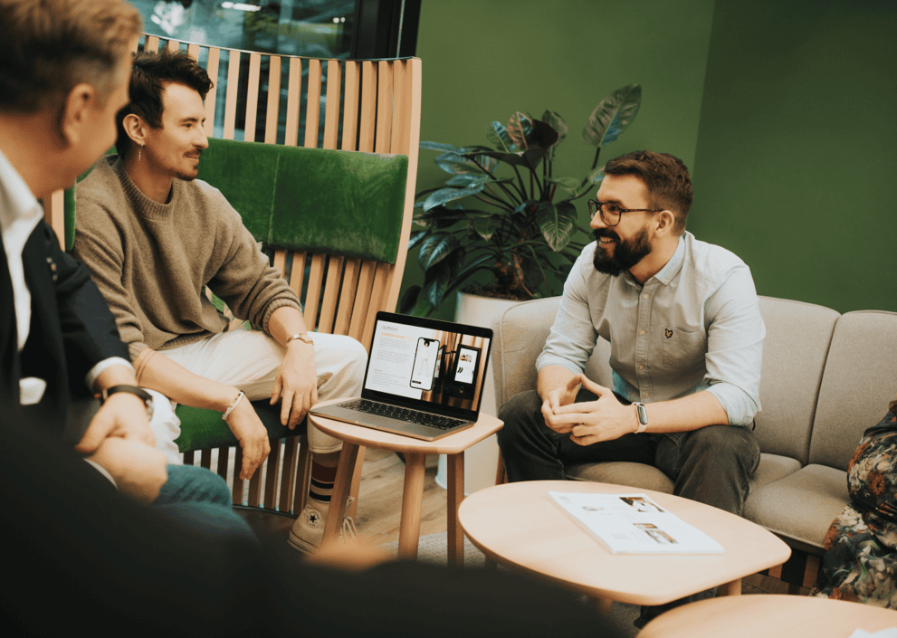 Increasing customer loyalty with Persooa and Oracle CrowdTwist